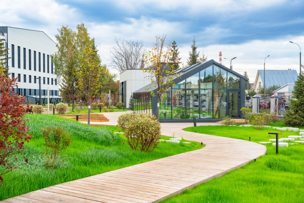 Innovative Spaces and Local Traditions: New School by EdDesign - EdDesign